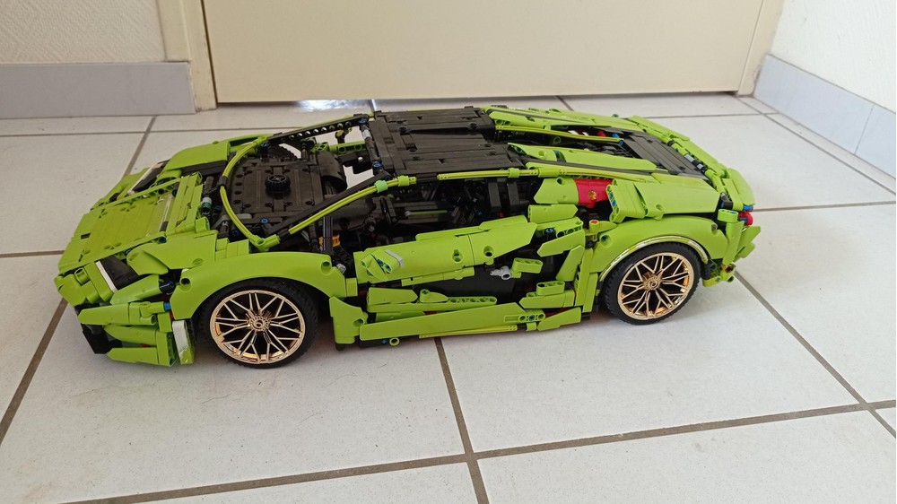 LEGO MOC Lamborghini Countach LPI 800 4 by Antoine11 | Rebrickable ...