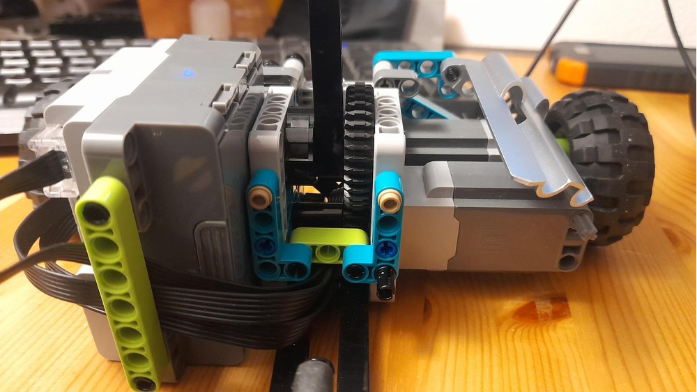 Lego Moc Battlebot Scorpioneer By Rixin Rebrickable Build With Lego