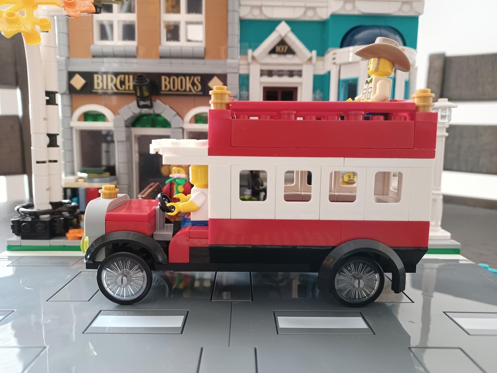 LEGO MOC Vintage Double-Decker Bus by Saint_Ceadda | Rebrickable ...