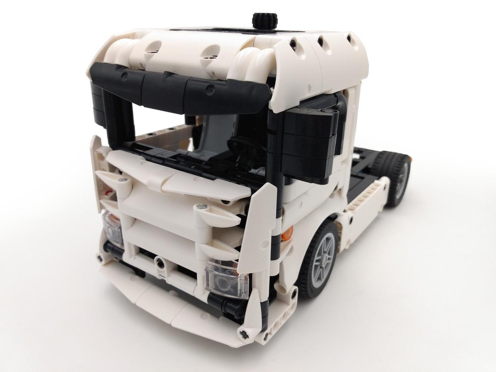 LEGO MOC Mini Euro Semi Tractor by SaperPL | Rebrickable - Build with LEGO