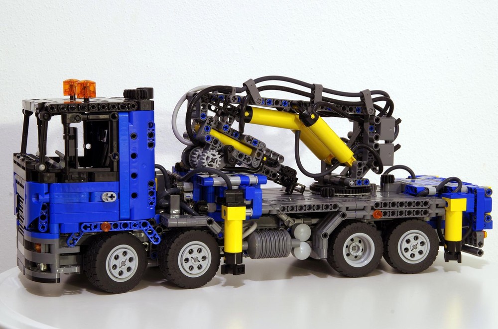 Lego Moc Truck With Pneumatic Crane By Ivanm Rebrickable Build