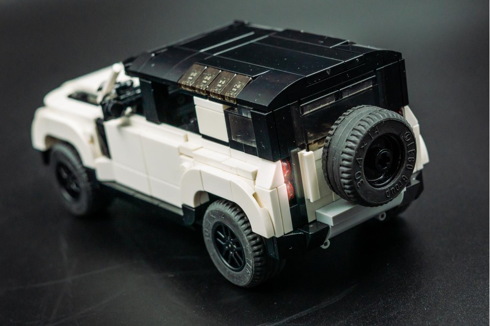 Lego Moc 2020 Land Rover Defender By Nv Carmocs Rebrickable Build