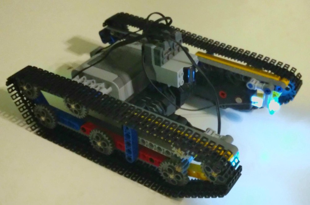 LEGO MOC Fast RC Treaded Vehicle (Twin Buggy Motors) by ...