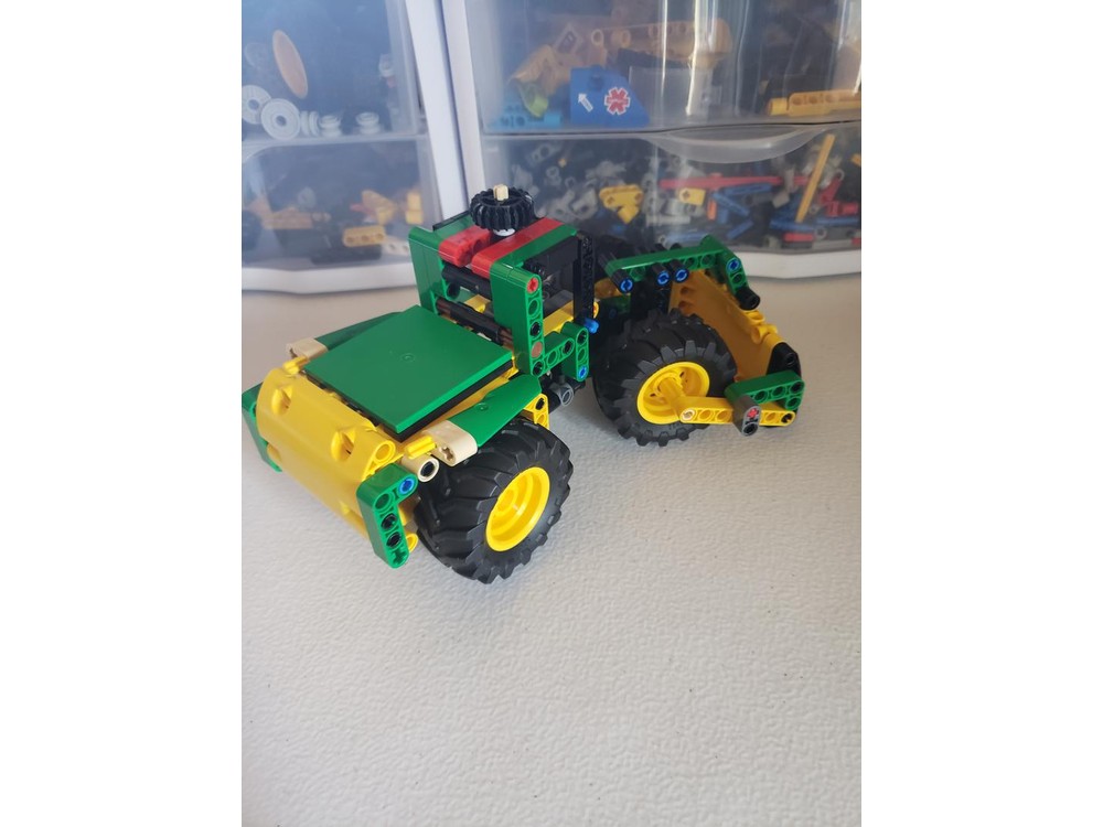 LEGO MOC 42136 Wheel Dozer by A_Dilophosaurus | Rebrickable - Build ...