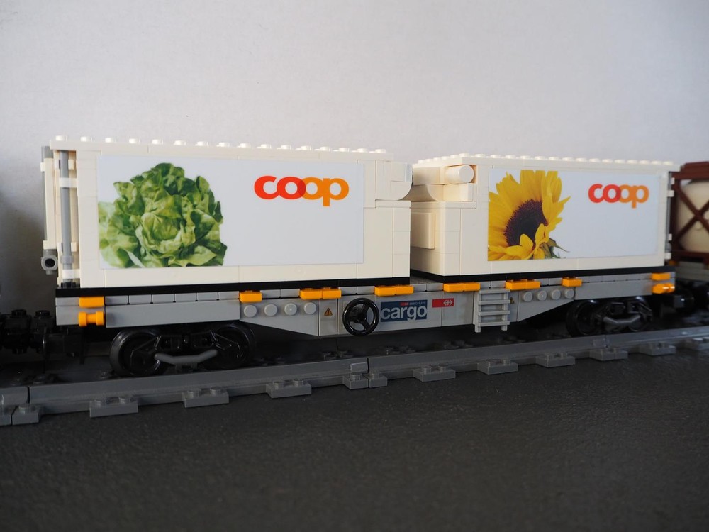 LEGO MOC Refrigerated container by Pat(B)rick | Rebrickable - Build ...