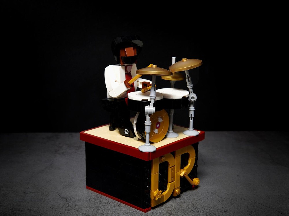 LEGO MOC Drummer Automaton by pixeljunkie | Rebrickable - Build with LEGO