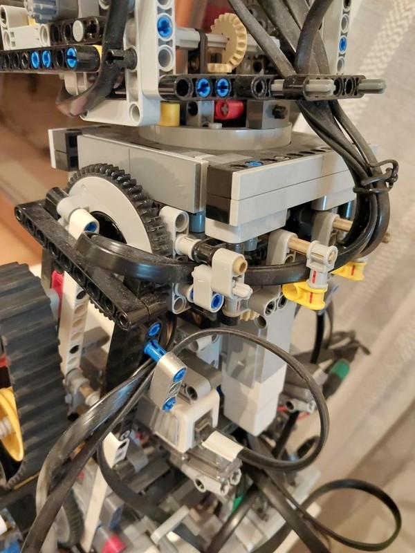 LEGO MOC EV3 Robotic Arm with 7 DOF + Gripper by mr_majczel ...