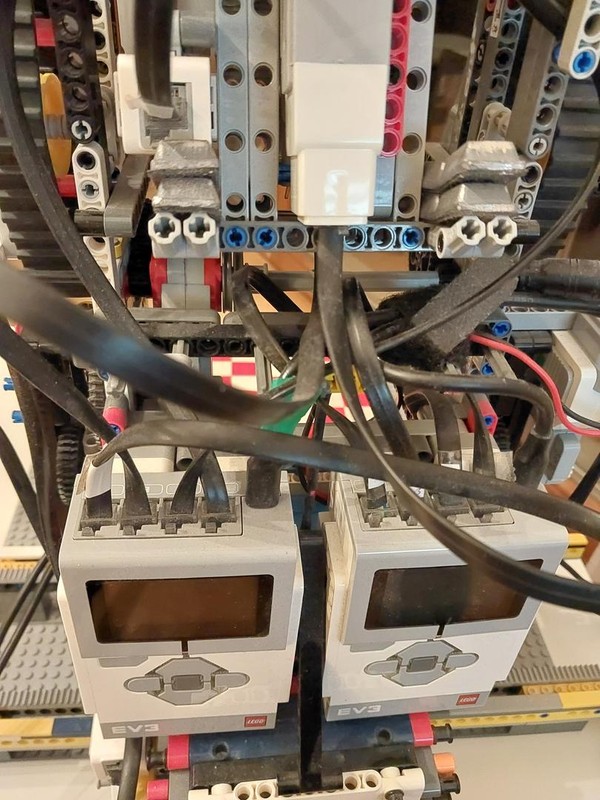 LEGO MOC EV3 Robotic Arm with 7 DOF + Gripper by mr_majczel ...