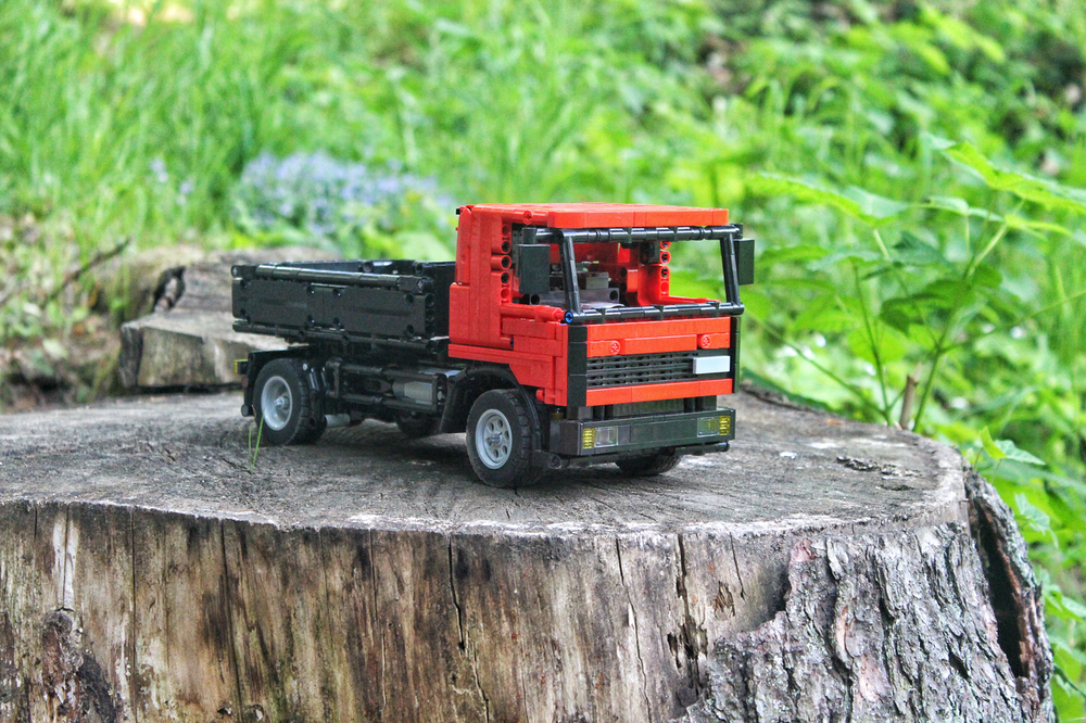LEGO MOC LIAZ 250 Dumptruck PF by grs_bricks | Rebrickable - Build with ...