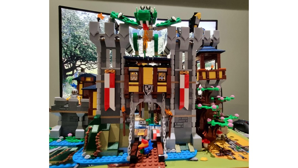 Lego Moc 31120 Castle Extension By Brinvoraha Rebrickable Build