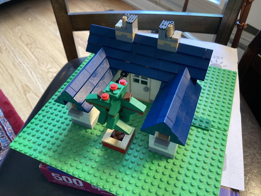 LEGO MOC Slender Apple Tree House by hughesathome | Rebrickable - Build ...