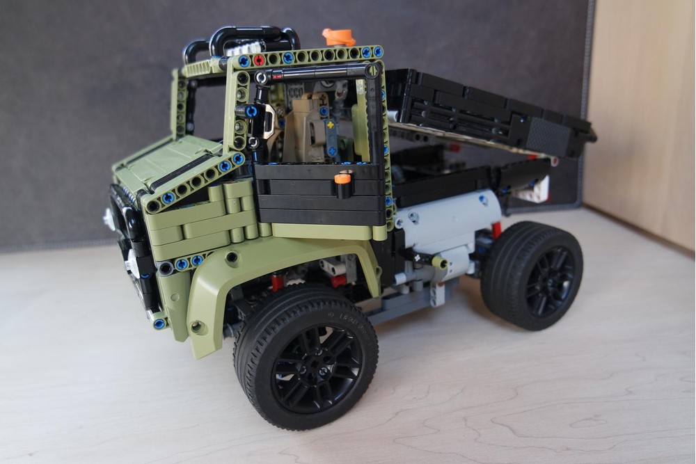 LEGO MOC 42110_D_Unimog (Motorized) by RinivanDongen | Rebrickable ...