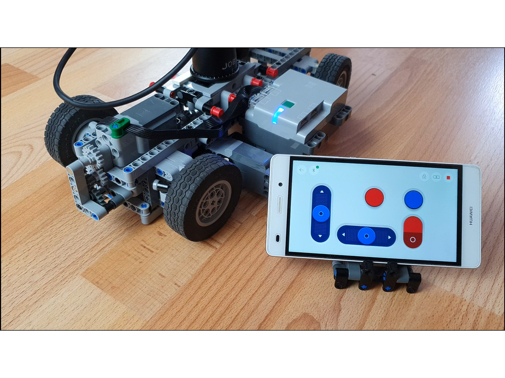 LEGO MOC Motorized Camera Dolly by legendsofleo | Rebrickable - Build ...