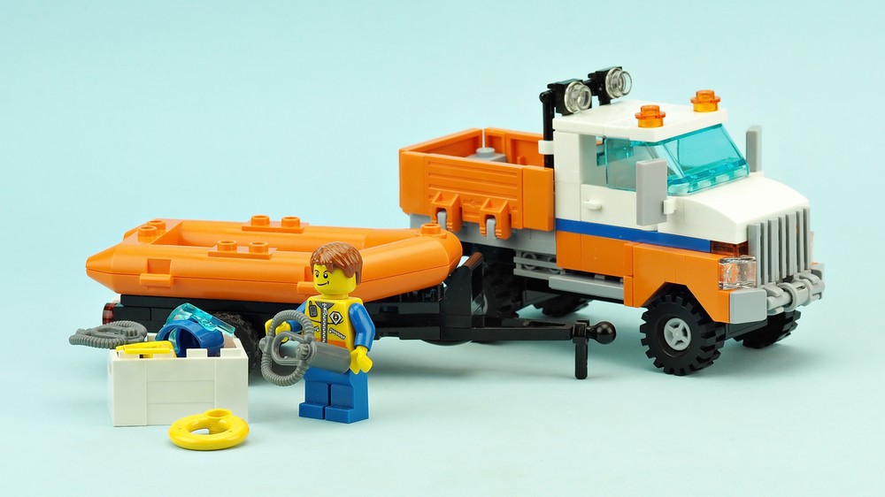 LEGO MOC Coast Guard Truck by De_Marco | Rebrickable - Build with LEGO