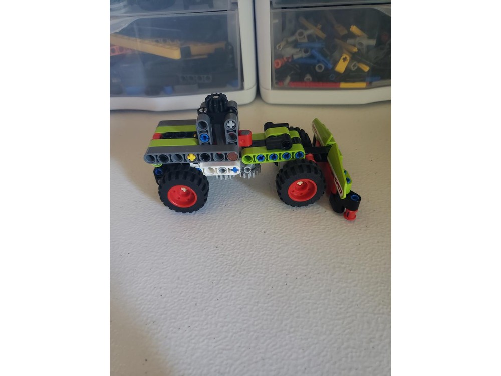 LEGO MOC 42102 Wheeled Dozer by A_Dilophosaurus | Rebrickable - Build ...