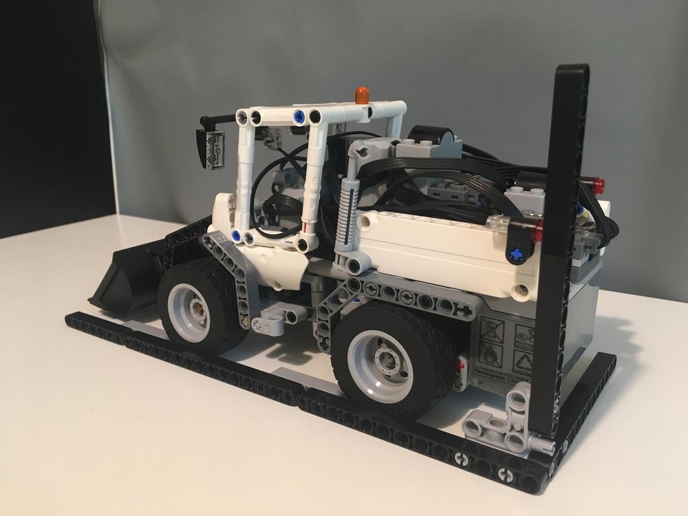 LEGO MOC Wille Loader by paave | Rebrickable - Build with LEGO