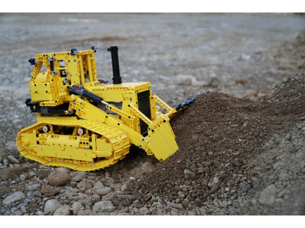 LEGO MOC Komatsu D155S Crawler Loader by Mani91 | Rebrickable - Build ...