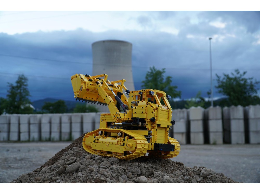 LEGO MOC Komatsu D155S Crawler Loader by Mani91 | Rebrickable - Build ...