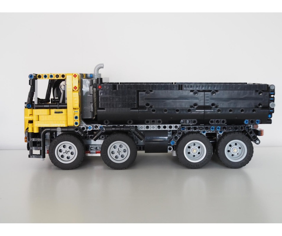 LEGO MOC App-controlled 8x4 Dump Truck by mic8per | Rebrickable - Build ...