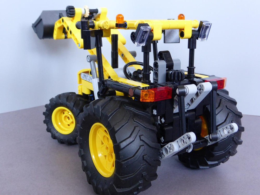 LEGO MOC Tractor Loader by GerritvdG | Rebrickable - Build with LEGO
