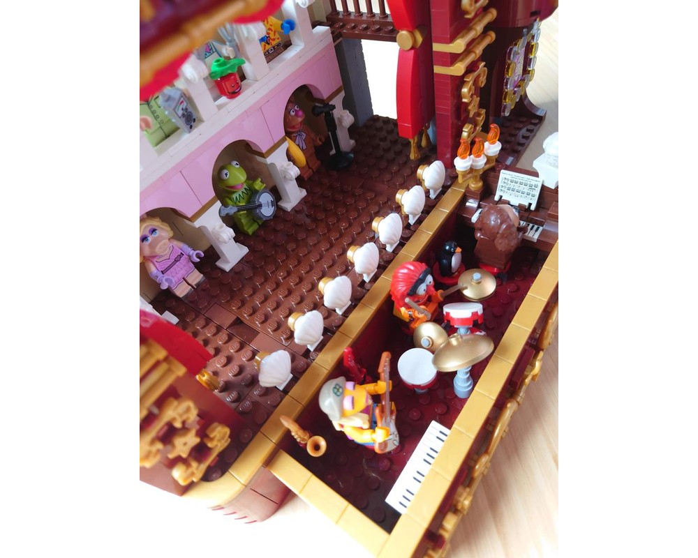 LEGO MOC Muppet Theatre by mstrutt | Rebrickable - Build with LEGO