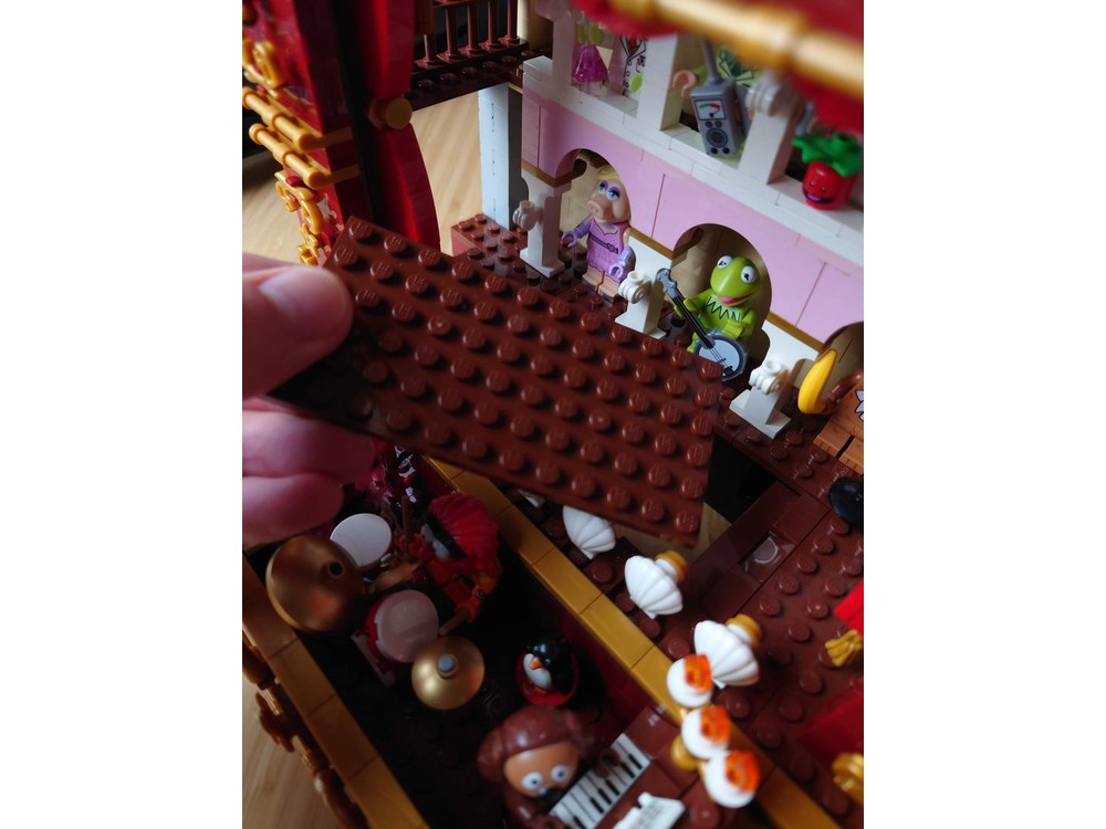 LEGO MOC Muppet Theatre by mstrutt | Rebrickable - Build with LEGO