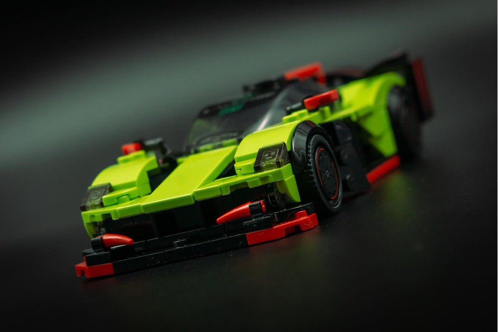 Lego Moc Aston Martin Valkyrie Amr Pro Official By Nv Carmocs