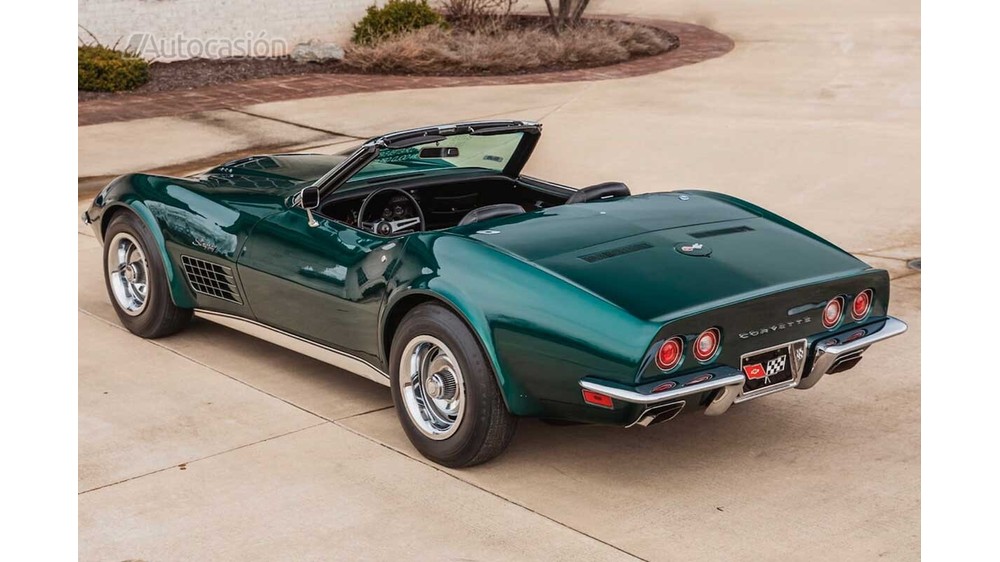 LEGO MOC-113838 Corvette C3 - Stingray Convertible by chichikb ...