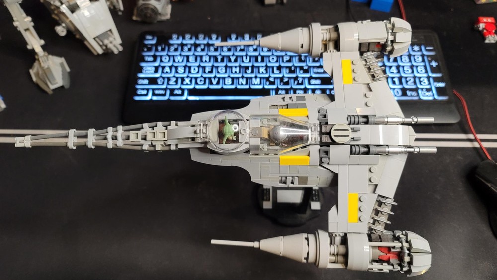 LEGO MOC Mando's N1 Starfighter by Maiku__san | Rebrickable - Build ...