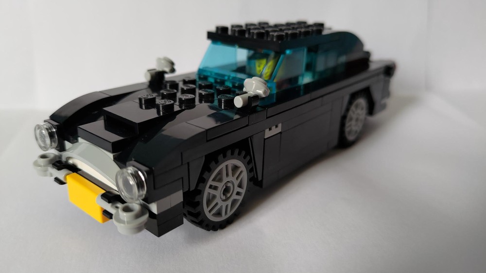 LEGO MOC Aston DB5 with bulletproof screen function by DynaMOC ...