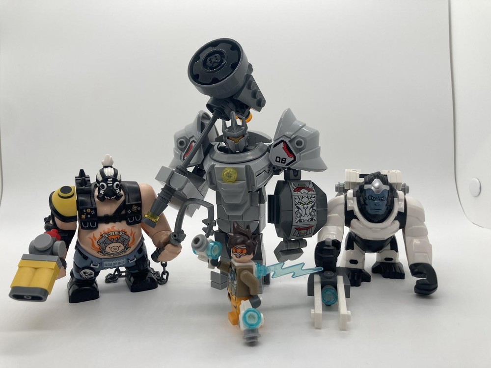 LEGO MOC Reinhardt by BricksBoardsAndBits | Rebrickable - Build with LEGO