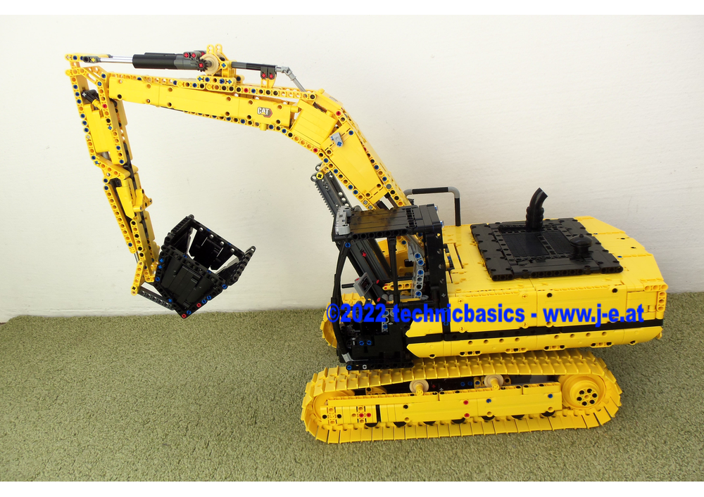 LEGO MOC Tracked Excavator by technicbasics | Rebrickable - Build with LEGO