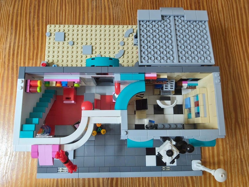 LEGO MOC Dungeons & Dum-Dums (alt build of Downtown Diner - 10260) by ...