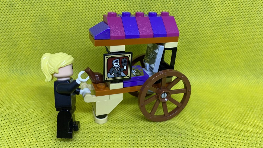 LEGO MOC Gilderoy Lockhart Souvenir Stand by niceguy12985 | Rebrickable ...