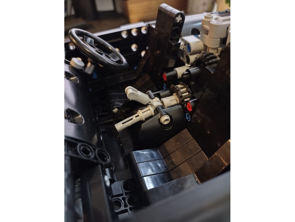 LEGO MOC V8 3 Wheeler by EvilEnderman | Rebrickable - Build with LEGO