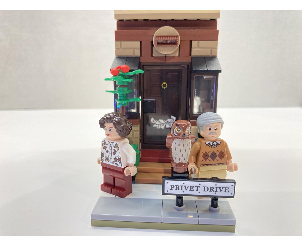 LEGO MOC Privet Drive by underthebricks | Rebrickable - Build with LEGO