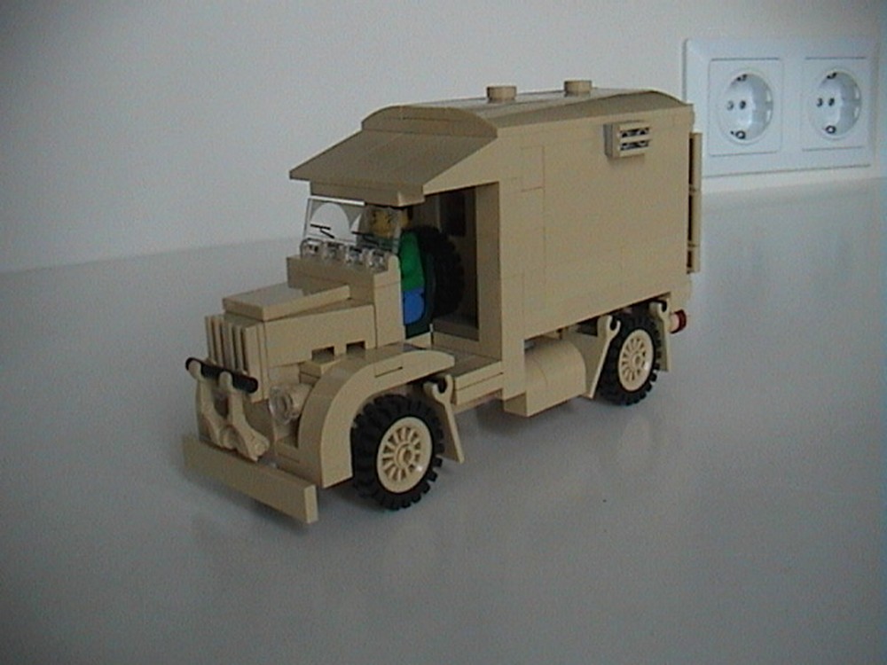 LEGO MOC Austin K2 RAF Ambulance by Lucky-Ramses | Rebrickable - Build ...