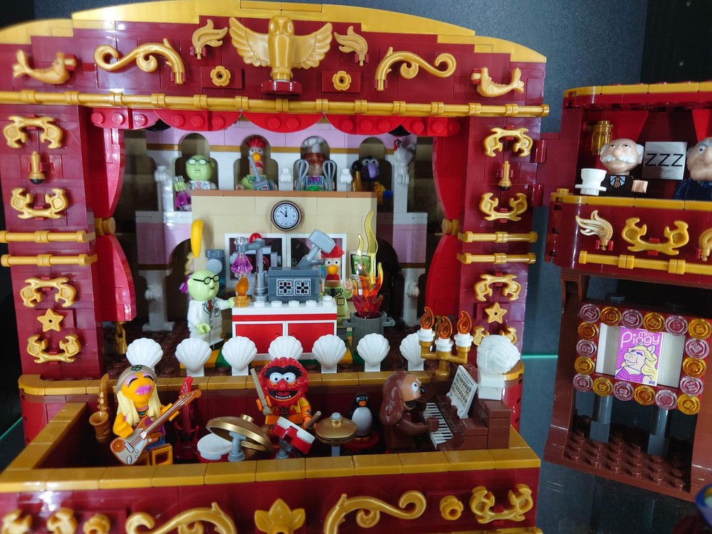 LEGO MOC Muppet Labs - A Muppet Theatre Scene by mstrutt | Rebrickable ...