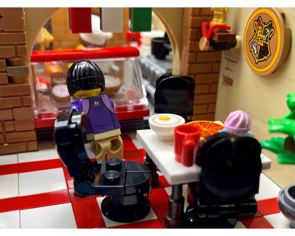 LEGO MOC The Spot - Pizzeria, Bodega, Arcade, & Office by IBrickedItUp ...