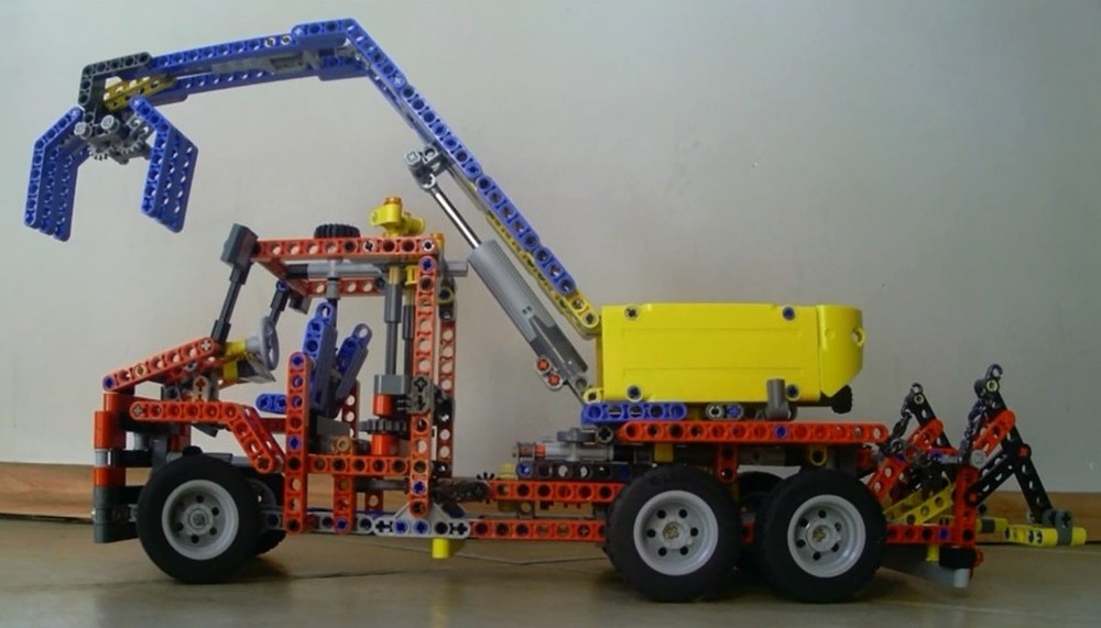 LEGO MOC 42024 - Grapple truck by --pg-- | Rebrickable - Build with LEGO