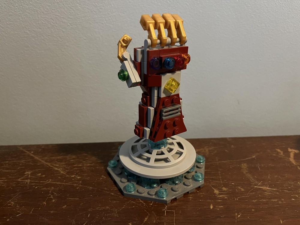 LEGO MOC Nano Gauntlet by jambo_the_purple | Rebrickable - Build with LEGO