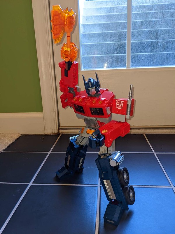LEGO MOC-118758 Optimus Prime Knee Mod by bigwhiteal | Rebrickable ...