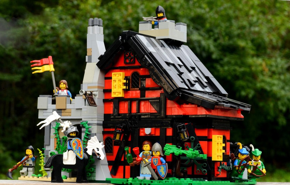 LEGO MOC Ira's Guarded Inn by irabricks | Rebrickable - Build with LEGO