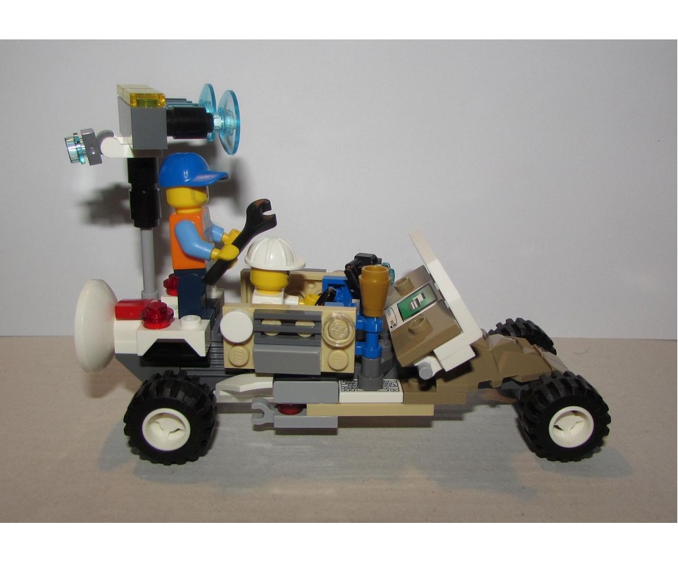 LEGO MOC 60077 - Post-apocalyptic car by BriXperiMent | Rebrickable ...