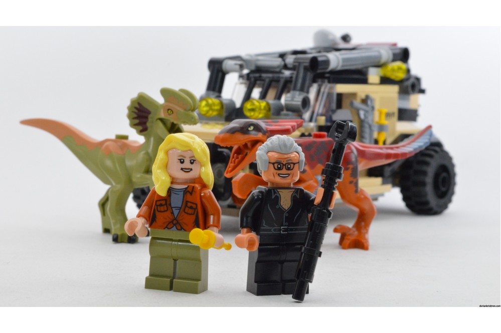 LEGO MOC Biosyn Genetics Truck by dorianbricktron | Rebrickable - Build ...