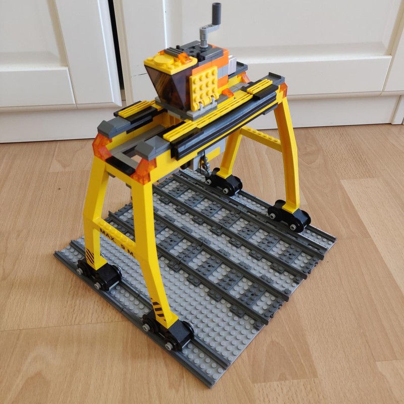 LEGO MOC Gantry Crane by Leo G | Rebrickable - Build with LEGO