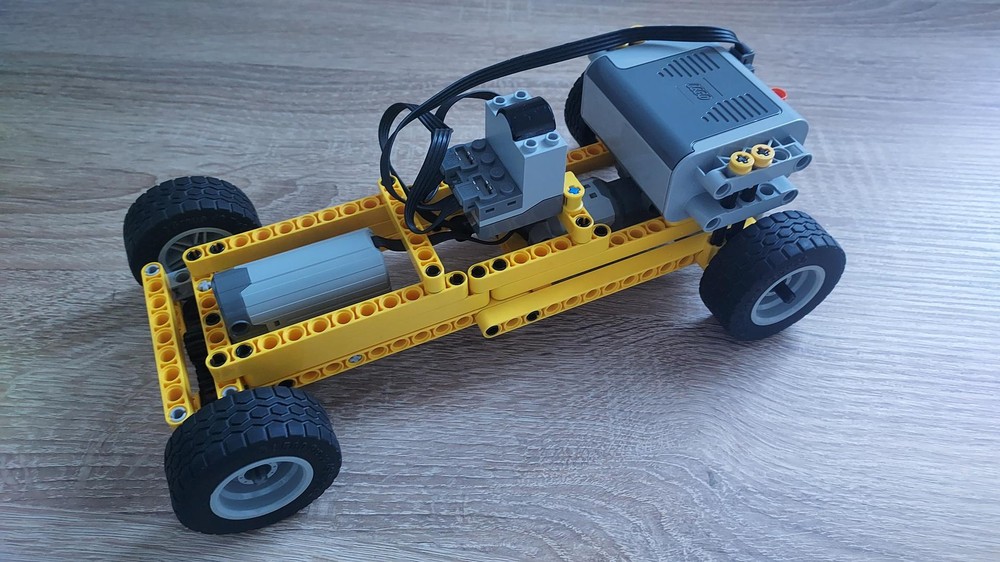 LEGO MOC RC racing chassis by usklwo2 | Rebrickable - Build with LEGO