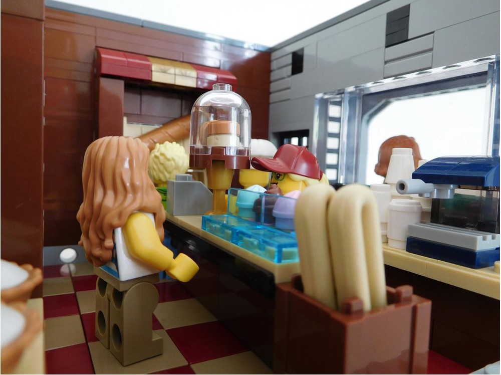 LEGO MOC Bricksburg Bakery by Klaartje68 | Rebrickable - Build with LEGO