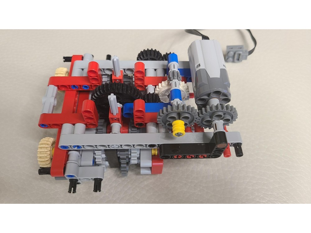 LEGO MOC RC Tank (Tracked Vehicle) by mechahn | Rebrickable - Build ...