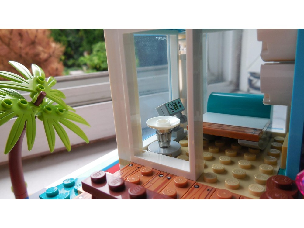 LEGO MOC 41380 Cool Pool House by Gooble | Rebrickable - Build with LEGO